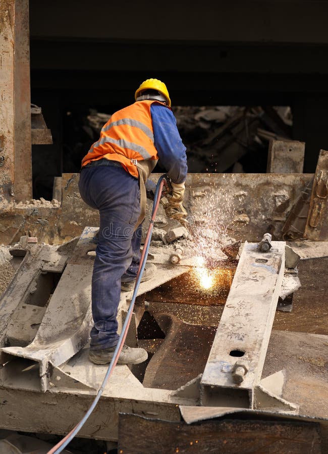 Soudure photo stock. Image du employé, acier, soudure - 8877804