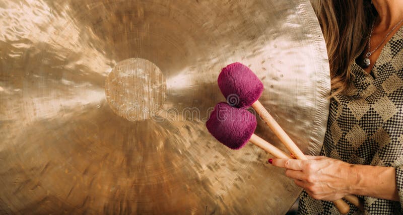 Sound Bath Therapy, Playing Gong Stock Photo - Image of vibration, bath ...