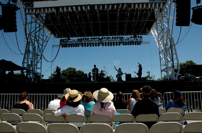 Soundcheck Audience stock image. Image of crew, close, rock - 888367