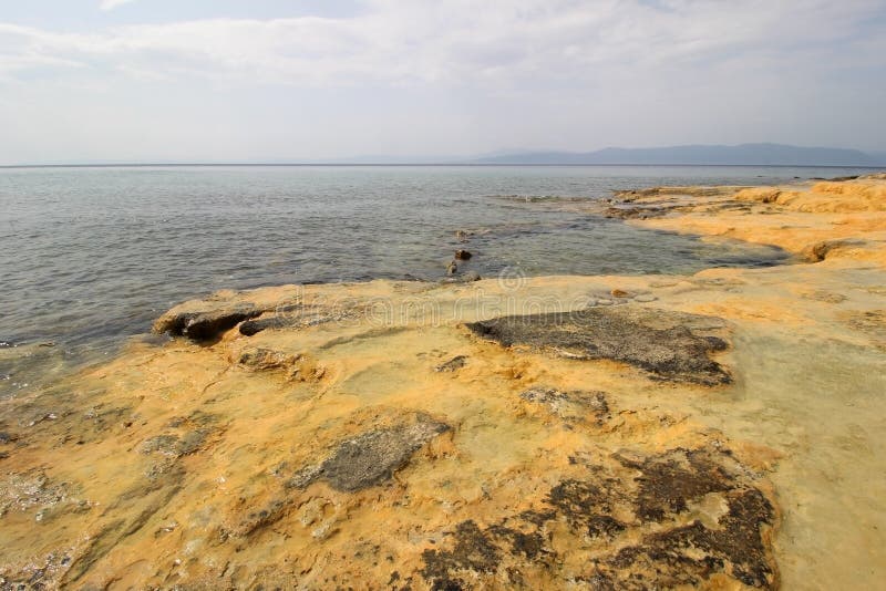 Sources Thermales Sur La Plage Dans Loutra Edipsou Image stock - Image ...
