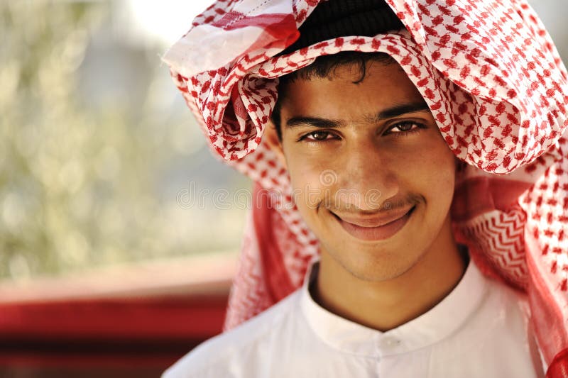 Sourire arabe de personne image stock. Image du national - 29794145