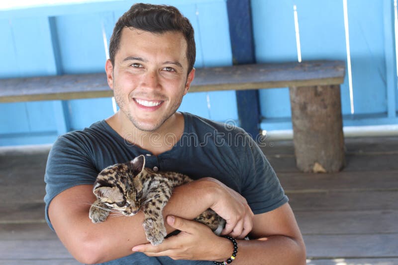 What Is A Ocelots Behavior