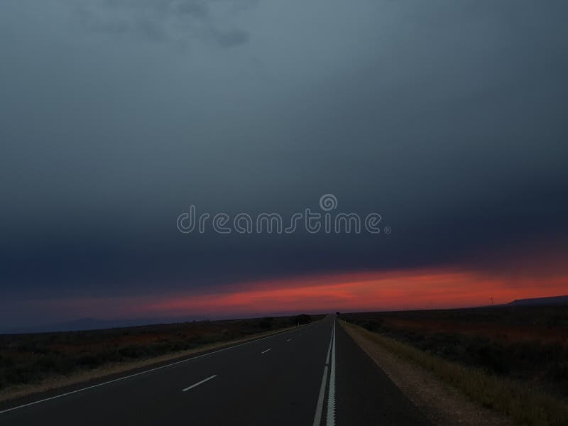 Sunset highway editorial stock image. Image of dawn - 137306559