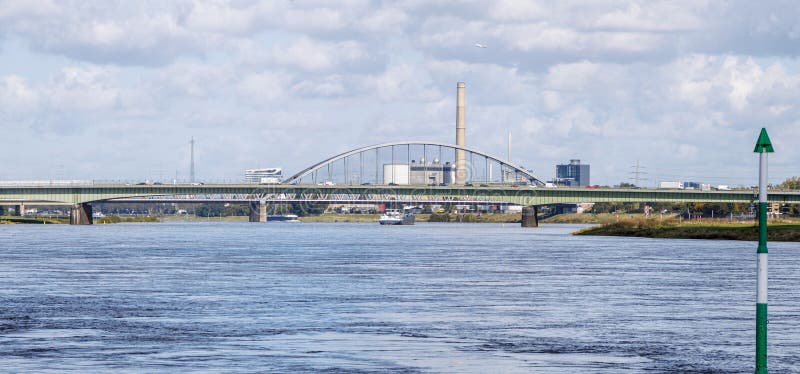 South Bridge and Arch of the Hammer Railway Bridge in 2024 Stock Photo ...