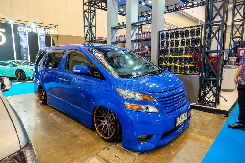 Modified Blue Toyota Vellfire in Indonesia Modification Expo 2024 Event ...