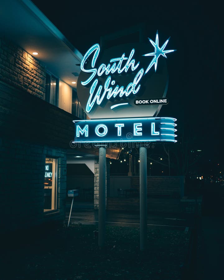 The South Wind Motel at Night, Columbus, Ohio Editorial Photography ...