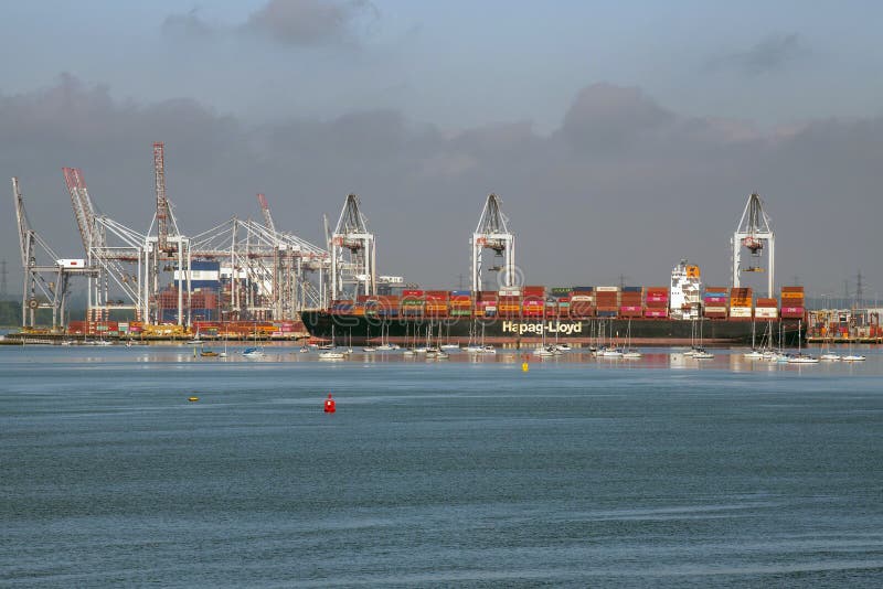 DL World Container Port of Southampton Editorial Image - Image of ...