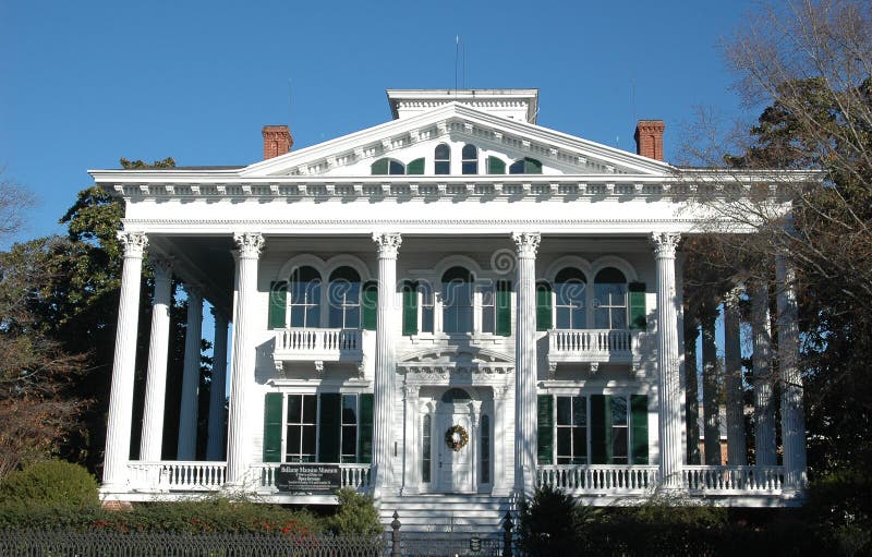 Southern plantation stock photo. Image of columns, grand - 1638398