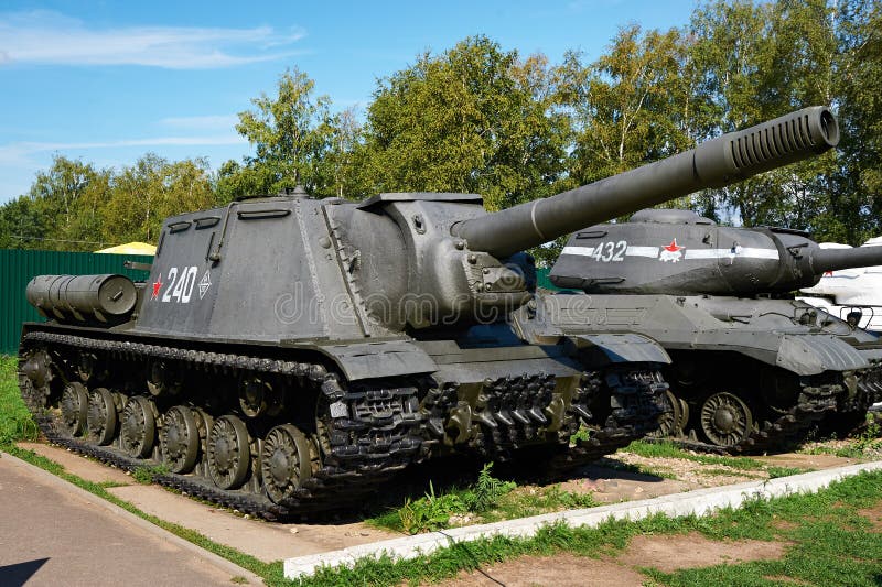 Soviet Anti Tank Self-propelled Unit SU-152 Stock Photo - Image of ...