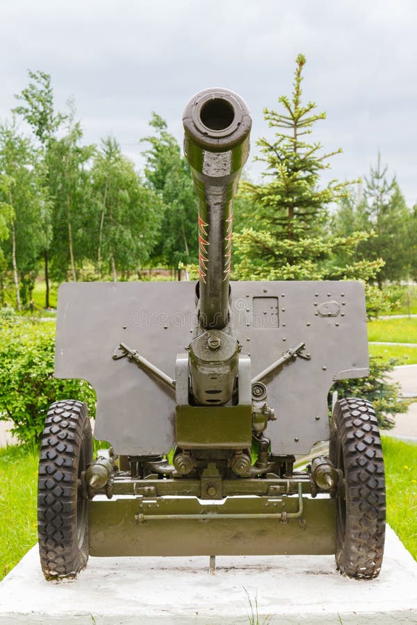Soviet 76-mm Divisional Gun of World War II ZiS-3 Stock Photo - Image ...