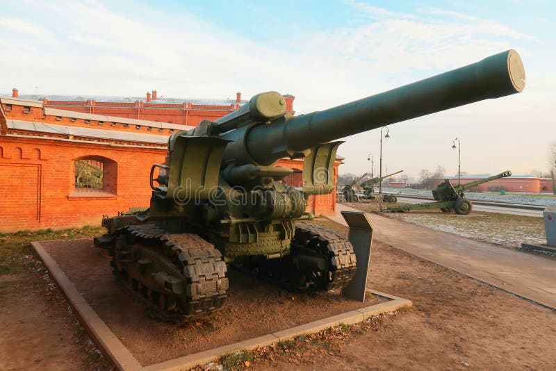 Soviet Howitzer in the Artillery Museum Editorial Stock Image - Image ...