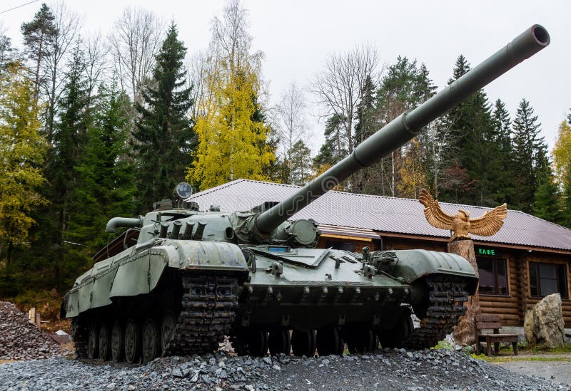Soviet Medium Battle Tank on Exposition Editorial Photography - Image ...