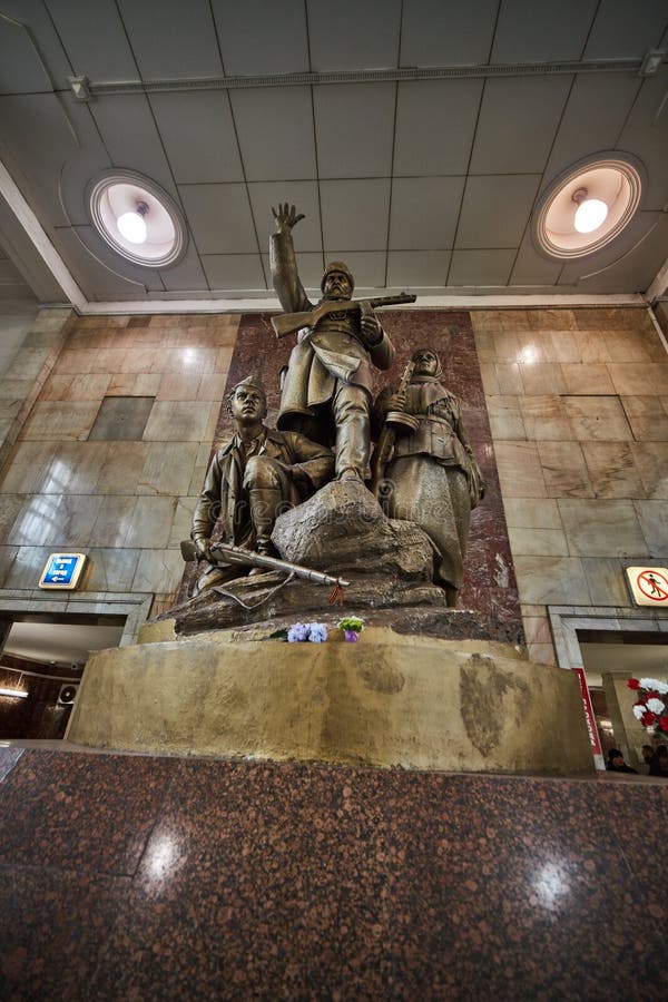 Soviet Soldiers Monument in the Moscow Metro Editorial Image - Image of ...