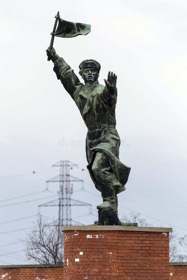 Soviet statue editorial photo. Image of communist, european - 141668056