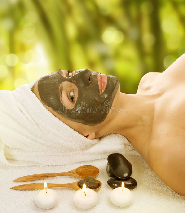 Spa facial mud mask stock image. Image of outdoors, health - 14907407