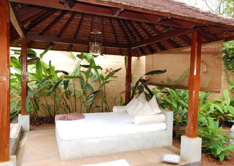 SPA Massage Bed at Luxury Hotel Stock Image - Image of hotel, interior ...