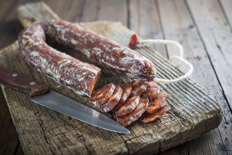 Droge Worst stock foto. Image of droog, voedsel, raad - 2280130