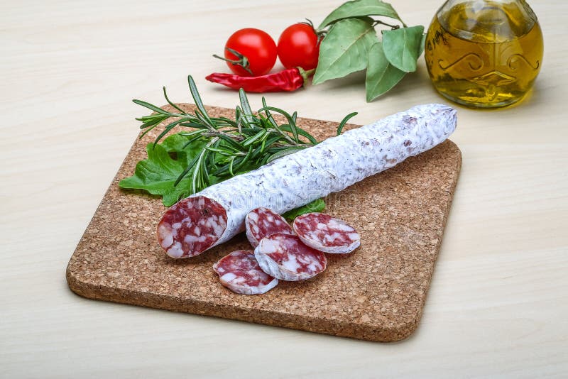 Spaanse worst - fuet stock foto. Image of gesneden, worst - 51683708