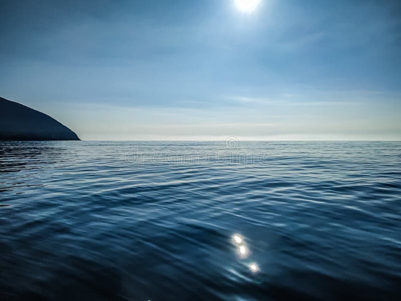 Spaar op de kalme zee stock afbeelding. Image of overzees - 163334013