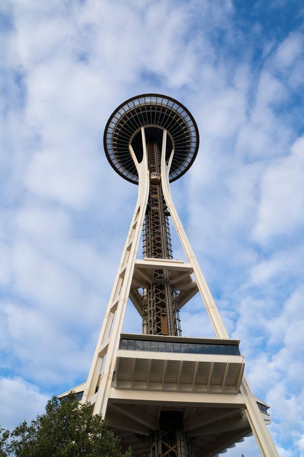 Space Needle Against Blue Sky Stock Illustration - Illustration of ...