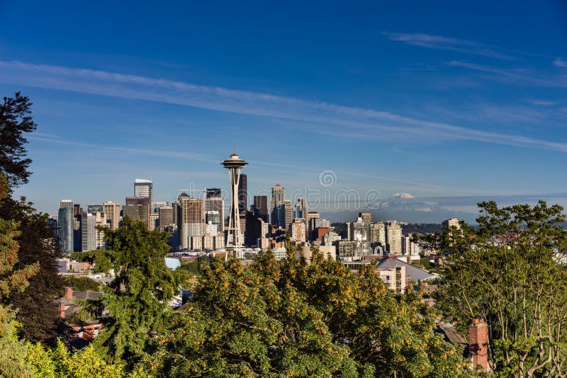 Seattle Skyline with Blue Sky Editorial Photo - Image of skyline ...