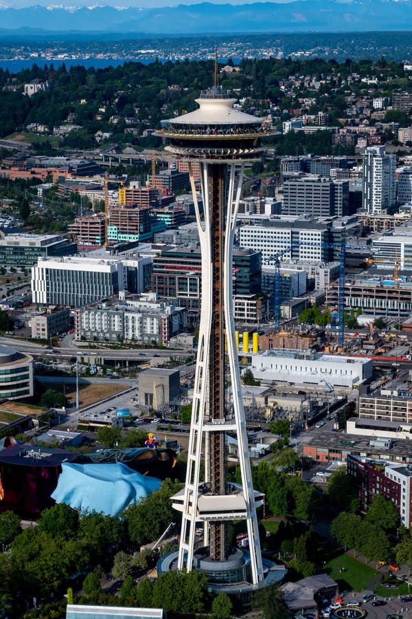 Space Needle and Downtown Seattle Washington with Mount Rainier on the ...
