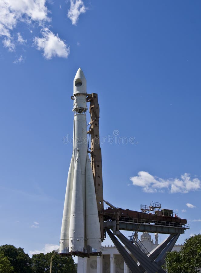 Heavy Falcon Venting stock photo. Image of rocket, falco - 109842180