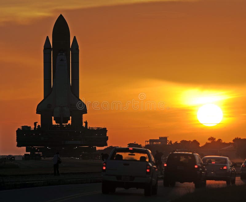 Space Shuttle Discovery Night Launch Editorial Photography - Image of ...