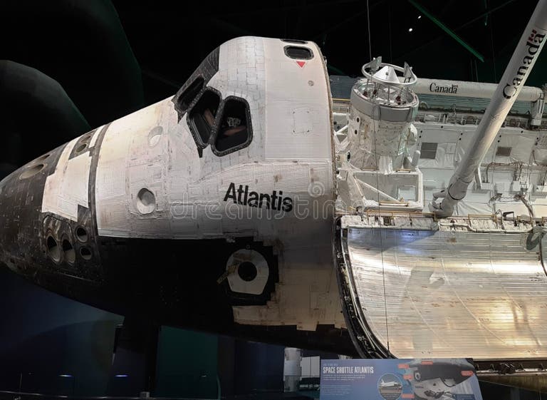 Space Shuttle Atlantis editorial stock photo. Image of ov104 - 354164563