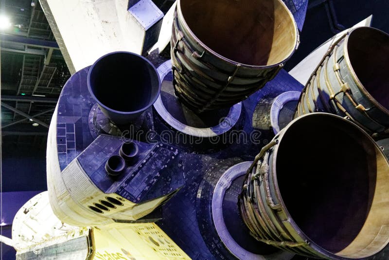 Space Shuttle Atlantis in Kennedy Space Center Editorial Stock Photo ...