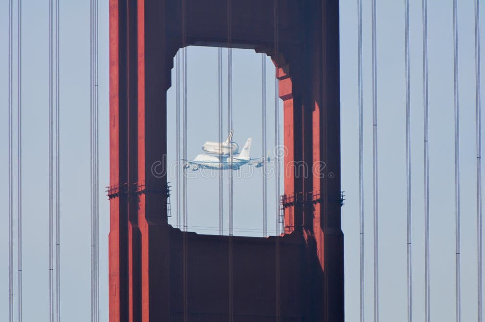 Space Shuttle Endeavour and Golden Gate Bridge Editorial Photography ...