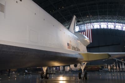 Space Shuttle Side View editorial stock image. Image of shuttle - 195554