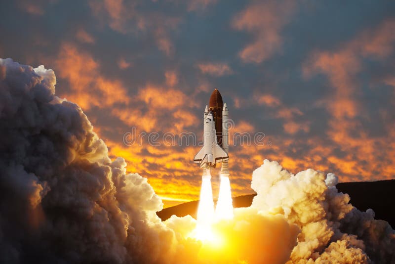 252 Space Shuttle Lift Off Stock Photos - Free & Royalty-Free Stock ...