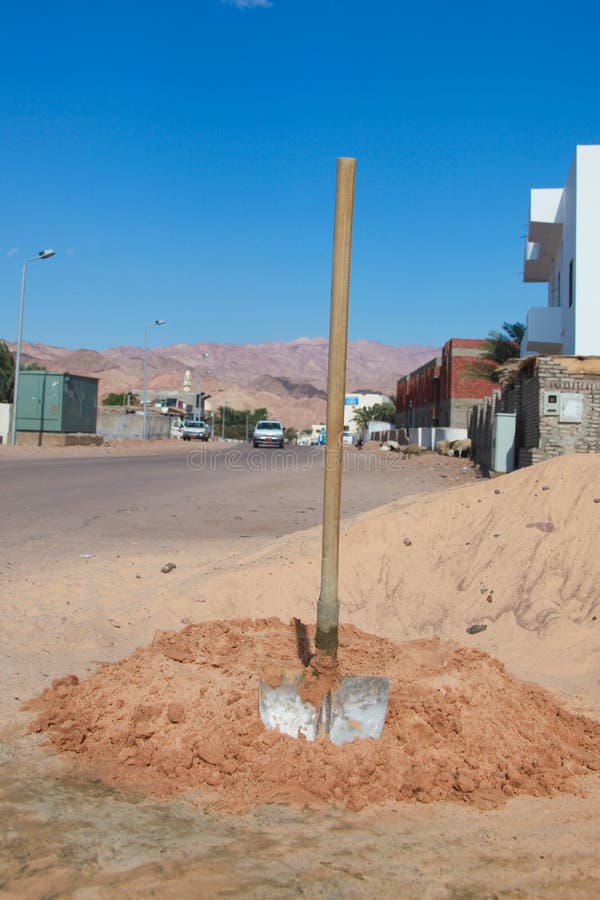 Spade and sand stock image. Image of earth, activity - 22660117