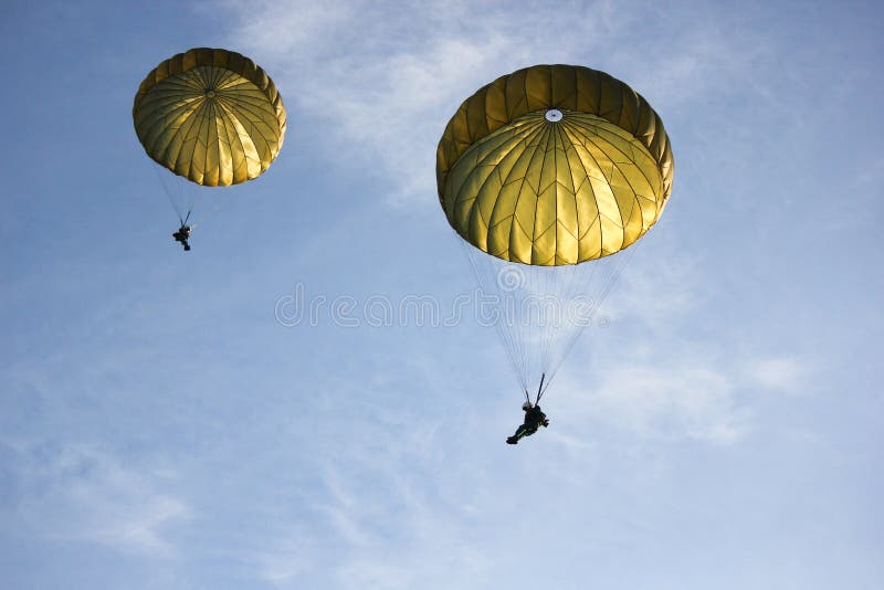 Spadochron zdjęcie stock. Obraz złożonej z immunizacja - 41972502