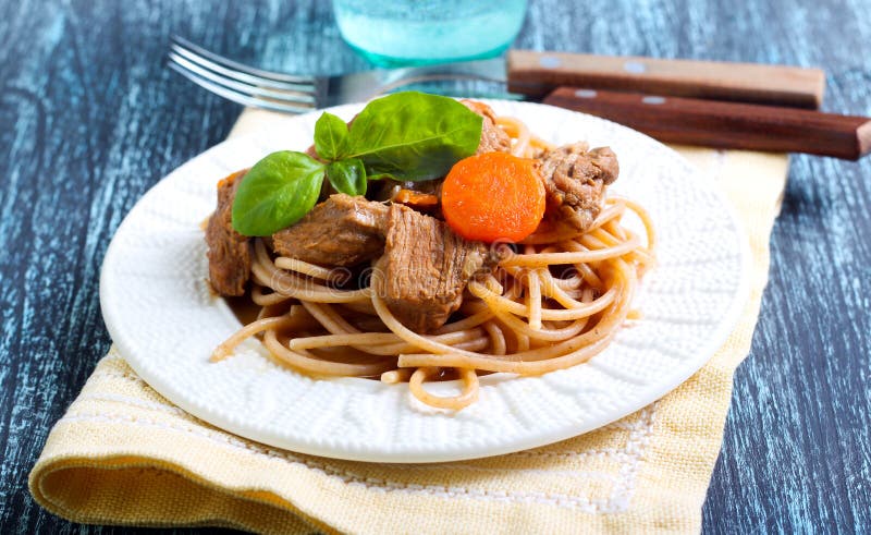 Spaghetti with beef stew stock image. Image of wholewheat - 61263749