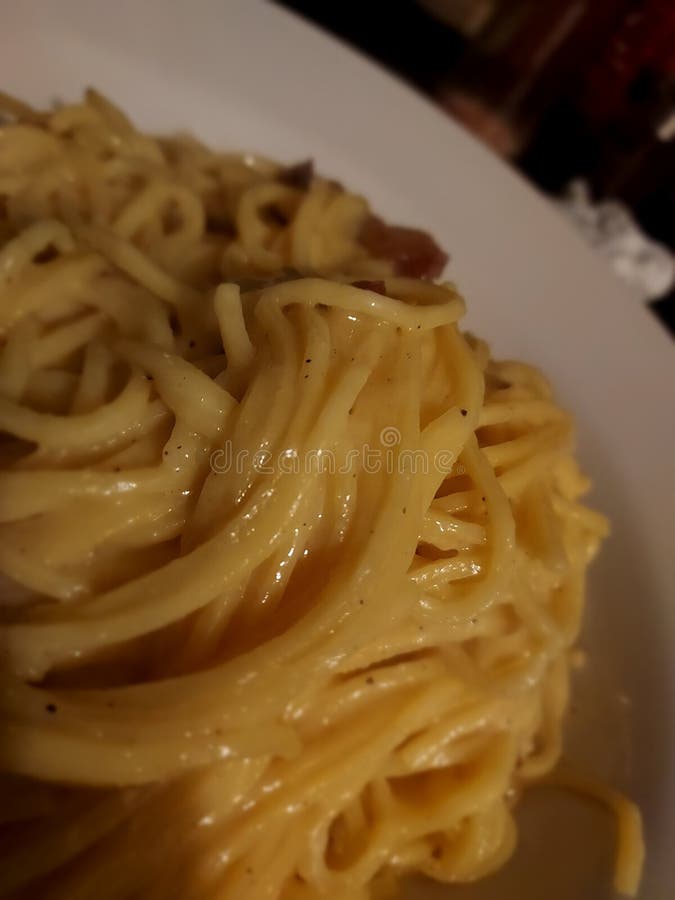 Spaghetti Carbonar Traditional Stock Image - Image of spaghetti, dish ...