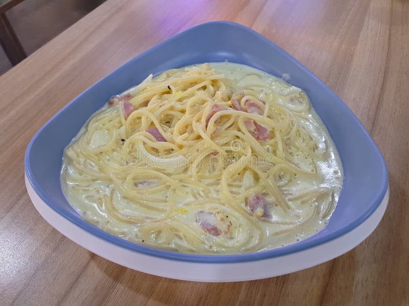 Spaghetti carbonara stock photo. Image of carbohydrate - 290248778