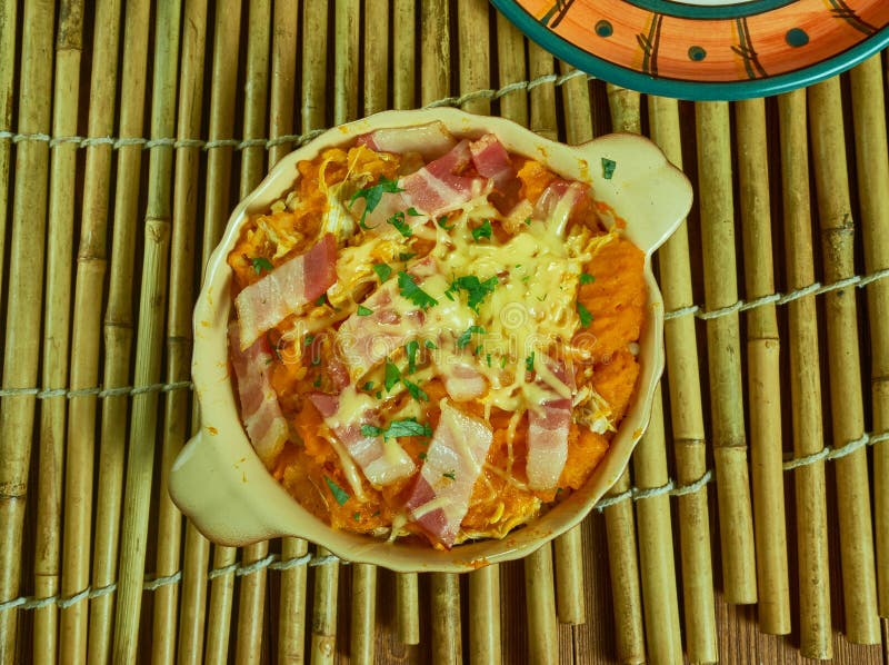 Spaghetti Del Rancho De Pollo Foto de archivo - Imagen de tradicional ...