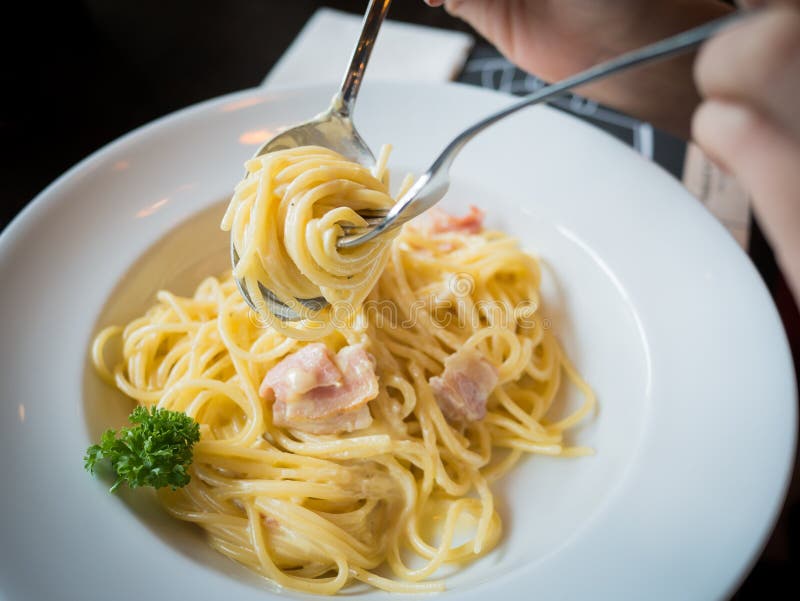 Spaghetti ham stock image. Image of meal, delicious, dish - 34223947