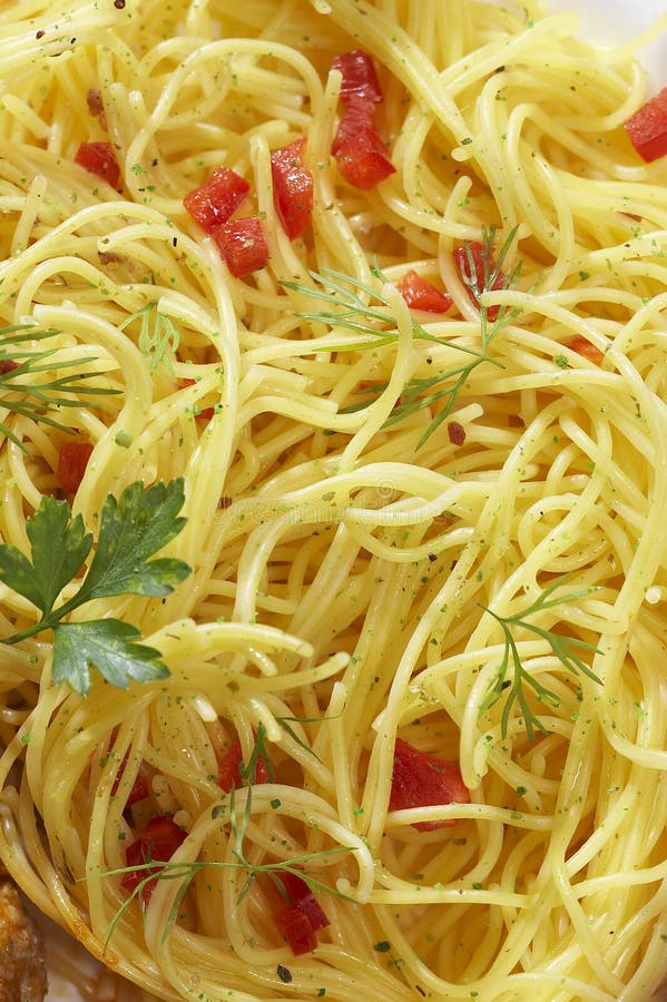 Spaghetti (long-cut Macaroni) Stock Photo - Image of cuisine, foodstuff ...