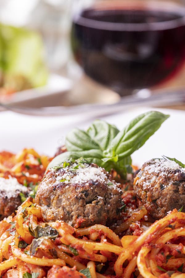 Spaghetti with meat balls stock image. Image of dinner - 153313959