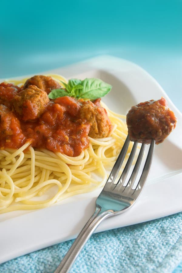Plastic tray of Spaghetti stock image. Image of green - 13594993