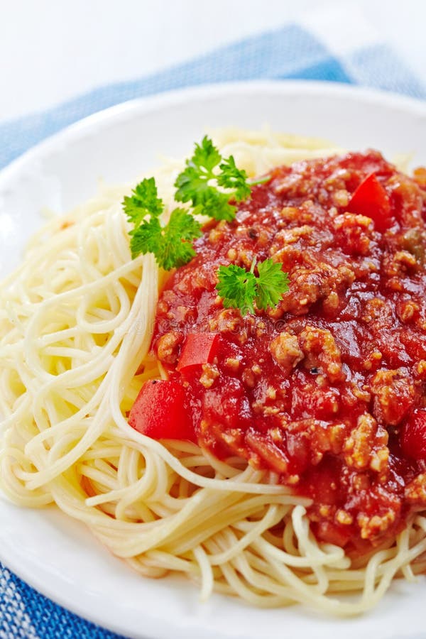 Spaghetti with minced meat stock photo. Image of sauce - 31510436