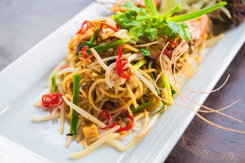 Spaghetti in Pad Thai Style Stock Photo - Image of dish, plate: 66735882