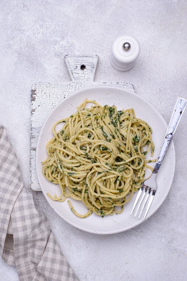 Spaghetti Pasta with Spinach and Cheese Stock Image - Image of fork ...