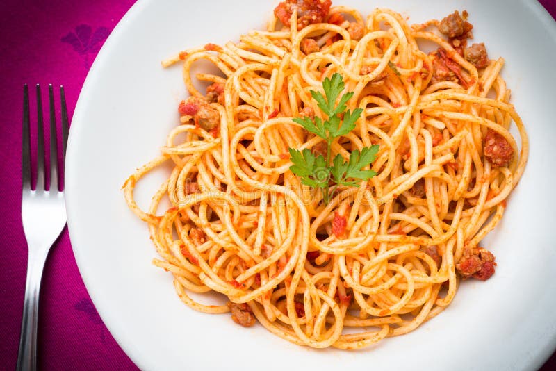 Spaghetti with ragout stock image. Image of chef, topped - 54324183