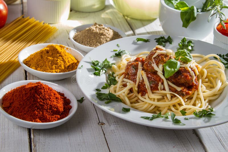 Spaghetti Served with Fresh Vegetables Stock Image - Image of food ...