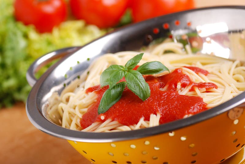 Spaghetti with Tomato Sauce Stock Image - Image of fork, lunch: 34760755