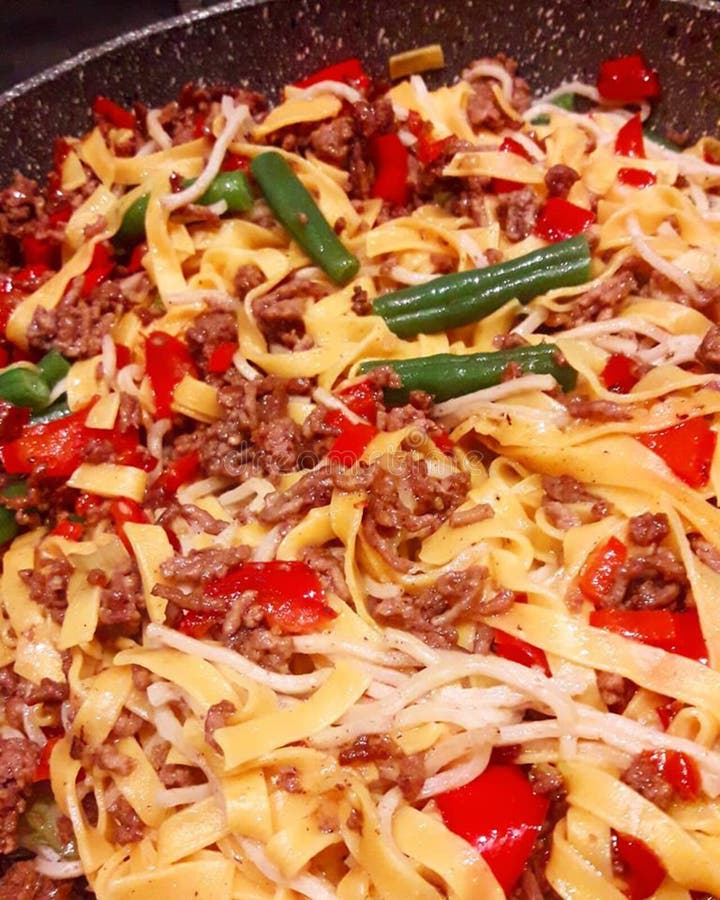 Spaghetti with Vegetables in a Wok Stock Photo - Image of meat ...
